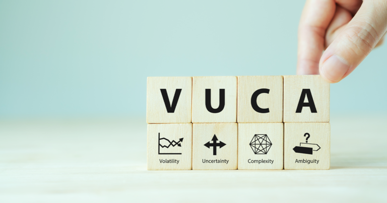 VUCA時代のサプライチェーンマネジメント リスク発見方法・対処の方向性 - TIS Business Innovation コラム